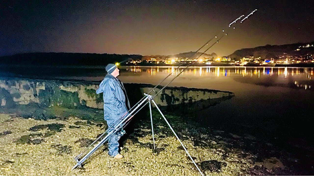 Sea Fishing on the Menai Straights! North Wales U.K. - YouTube