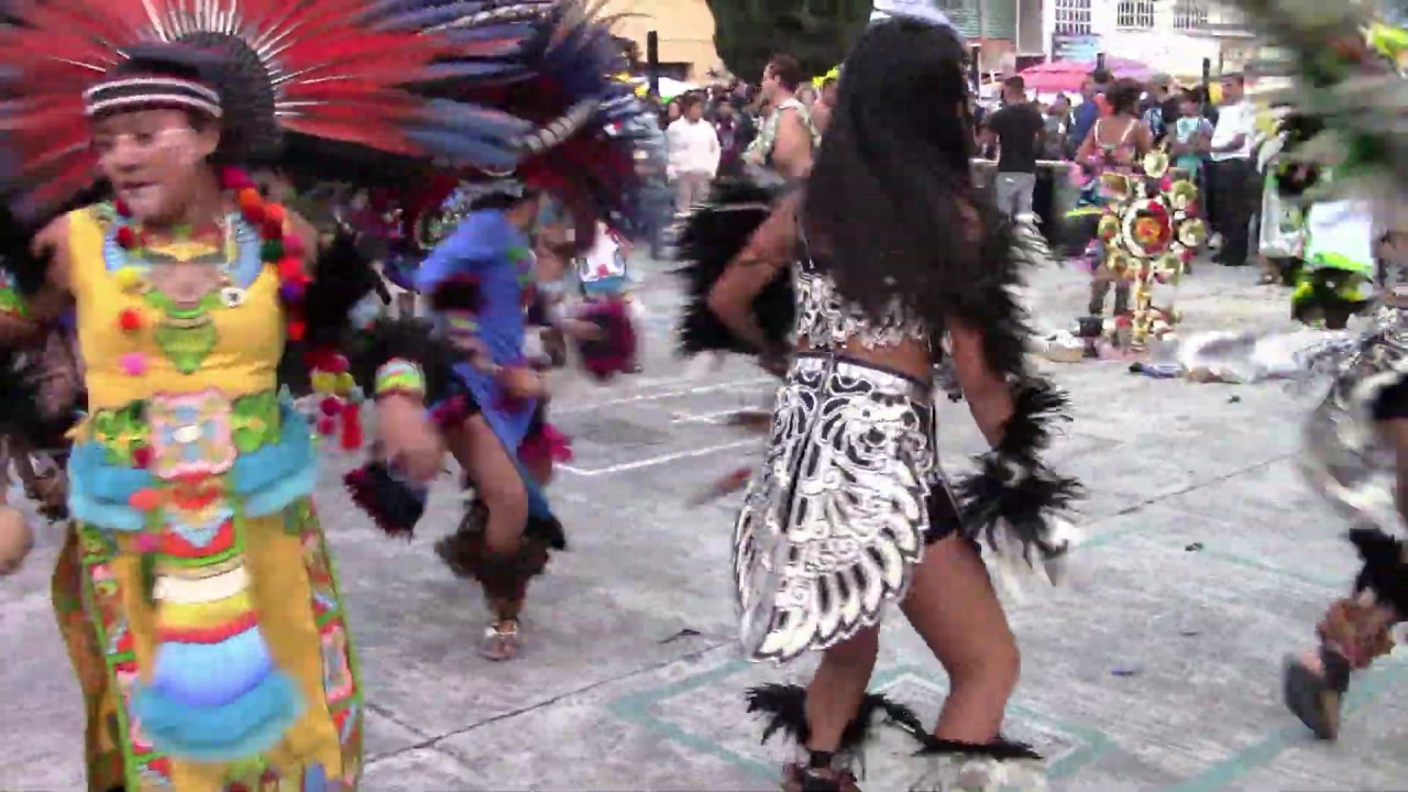 danza concheros - YouTube