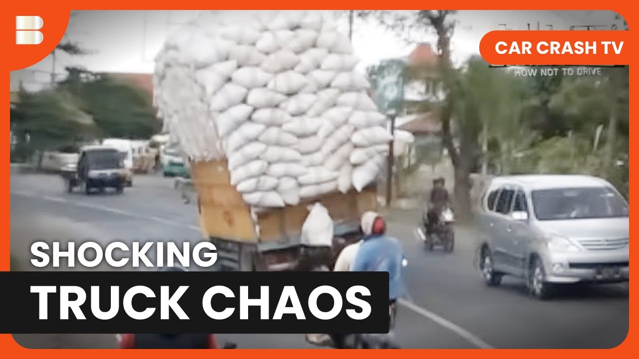 Eddie Stobart Dangerous Road Fail CHAOS | Car Crash TV - YouTube