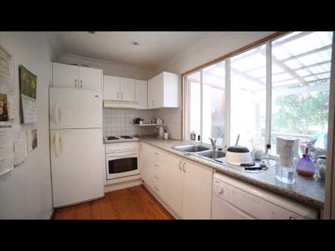 Propvid of 17 Geoffrey Ave, Southport by Sam Westaway - YouTube
