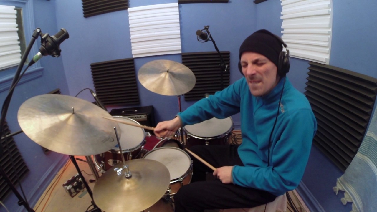 Max Sansalone playing Gretchen Parlato : Turning into Blue - YouTube Music