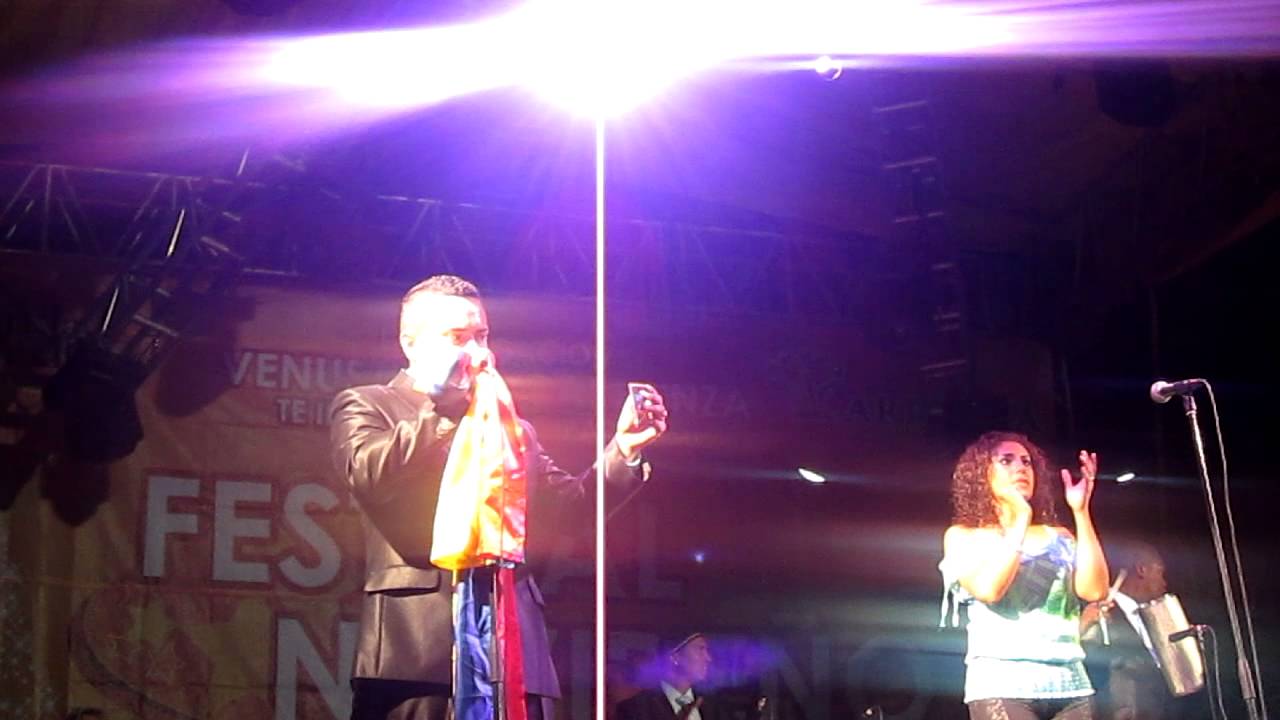 La original sonora Dinamita de Lucho Argain y Elsa Lopez - YouTube
