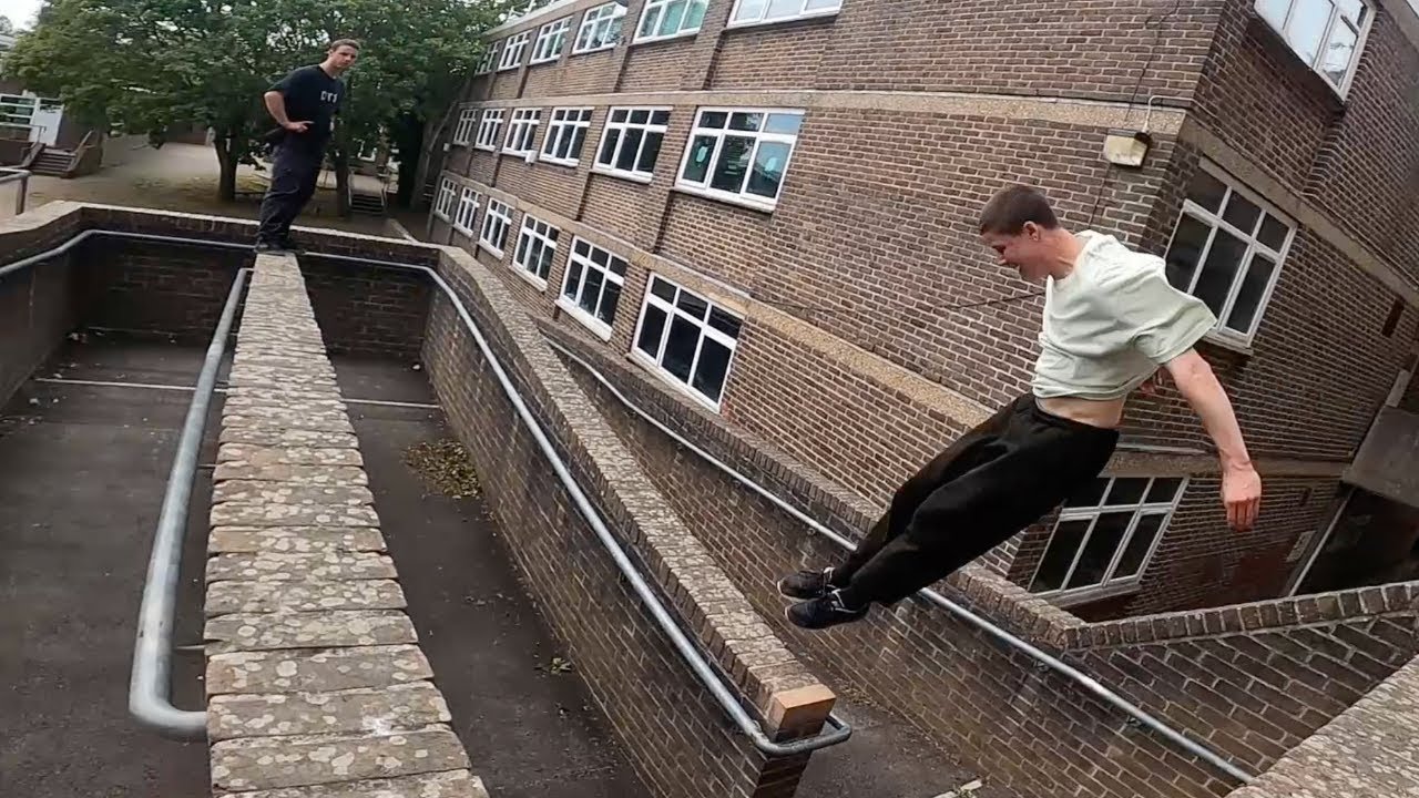 The Most ANNOYING Parkour Injury - YouTube