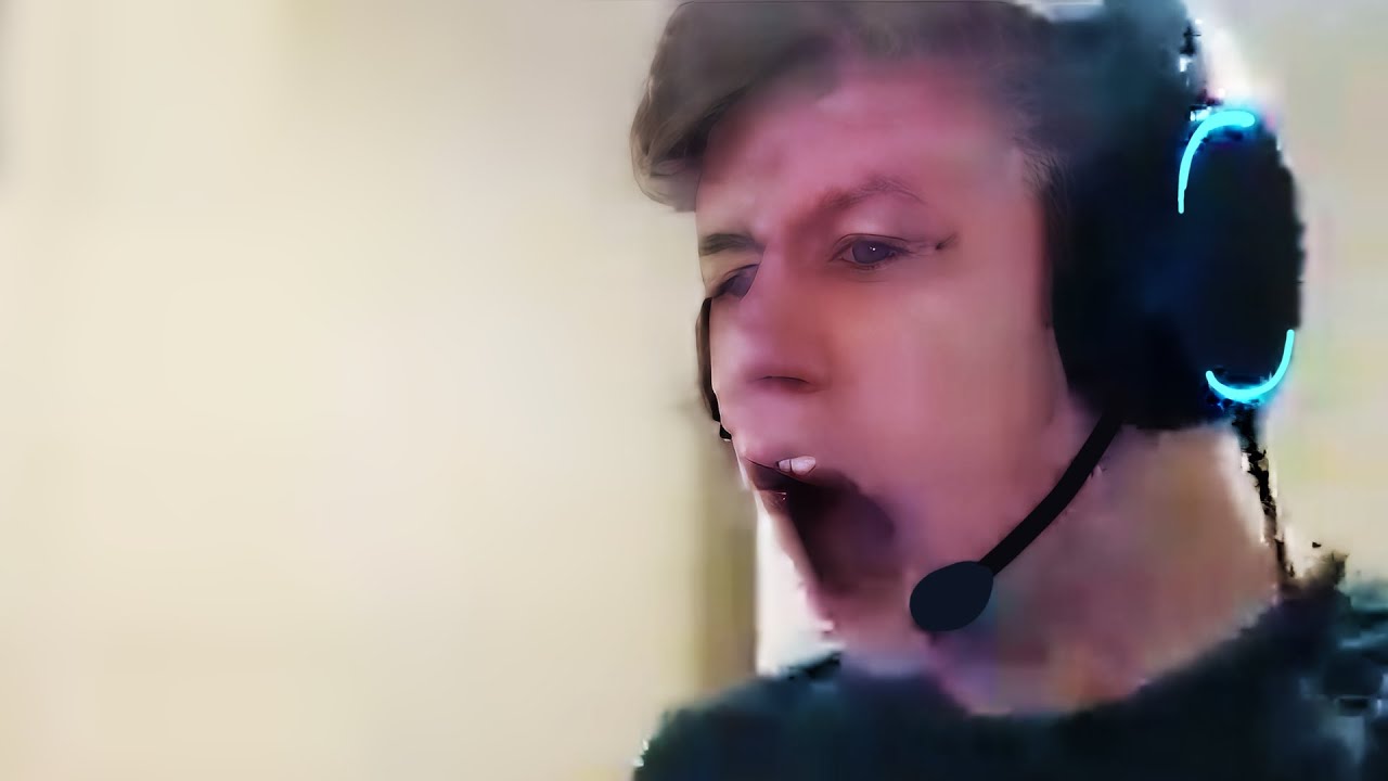 Taxi2G 'enjoying' Apex for 4 mins - YouTube