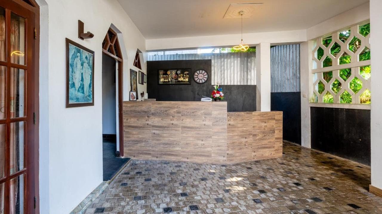 Royal Mount Hotel, Mount Lavinia, Sri Lanka - YouTube