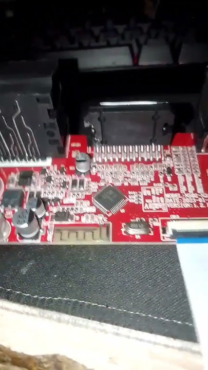 Что за микросхема в магнитоле Boss Mini N871? - YouTube