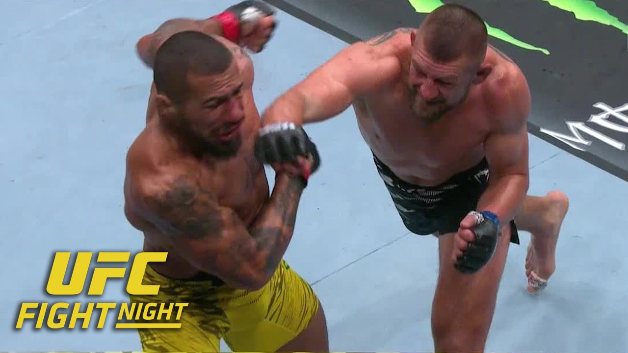 Dustin Jacoby (+250) ONE-PUNCH KNOCKOUT vs. Vitor Petrino at #UFCTampa ...