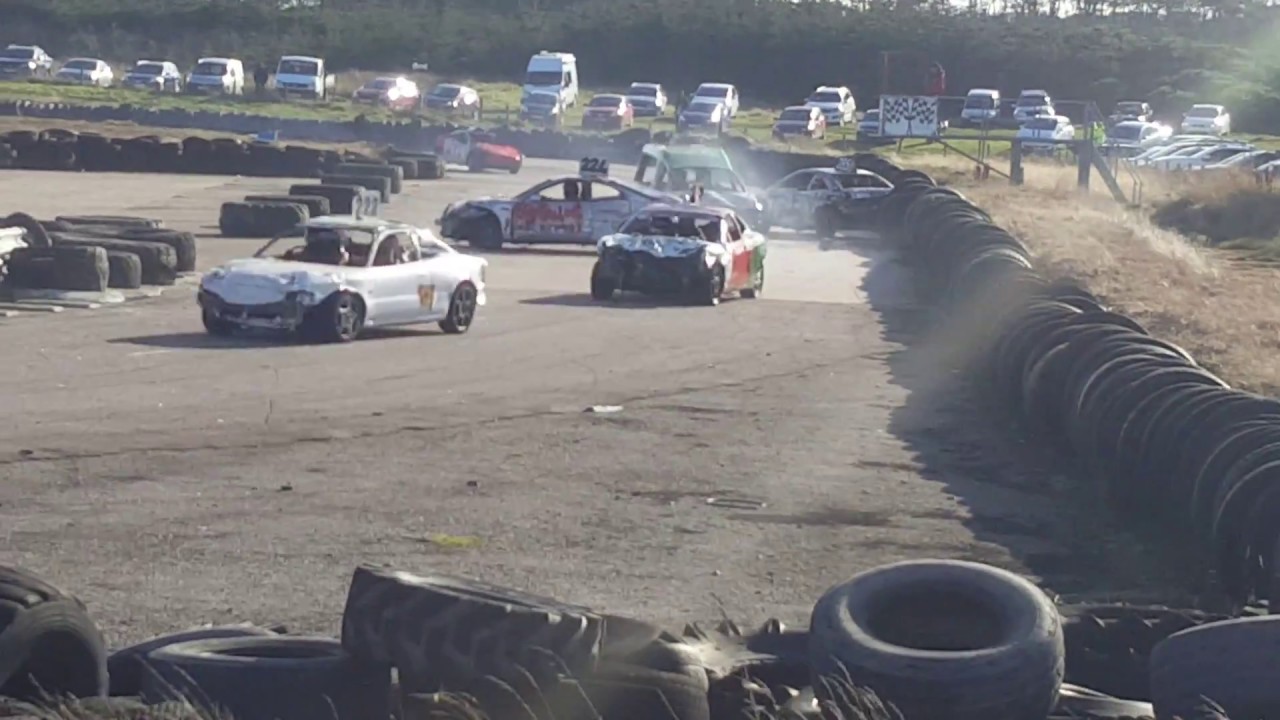 Crimond Raceway Bangers September 23rd 2018 race 2 - YouTube