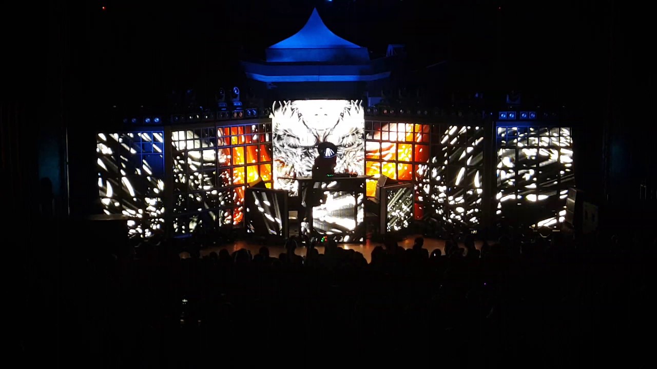 Datsik @ Royal Oak Detroit 2017 Debut Of the Shogun (1440P) - YouTube