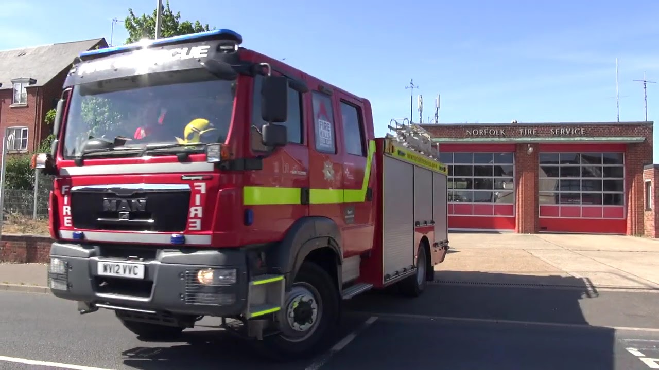 Norfolk Fire & Rescue Service-Thetford RRP(12reg 4x4 MAN) & FFU(13reg ...