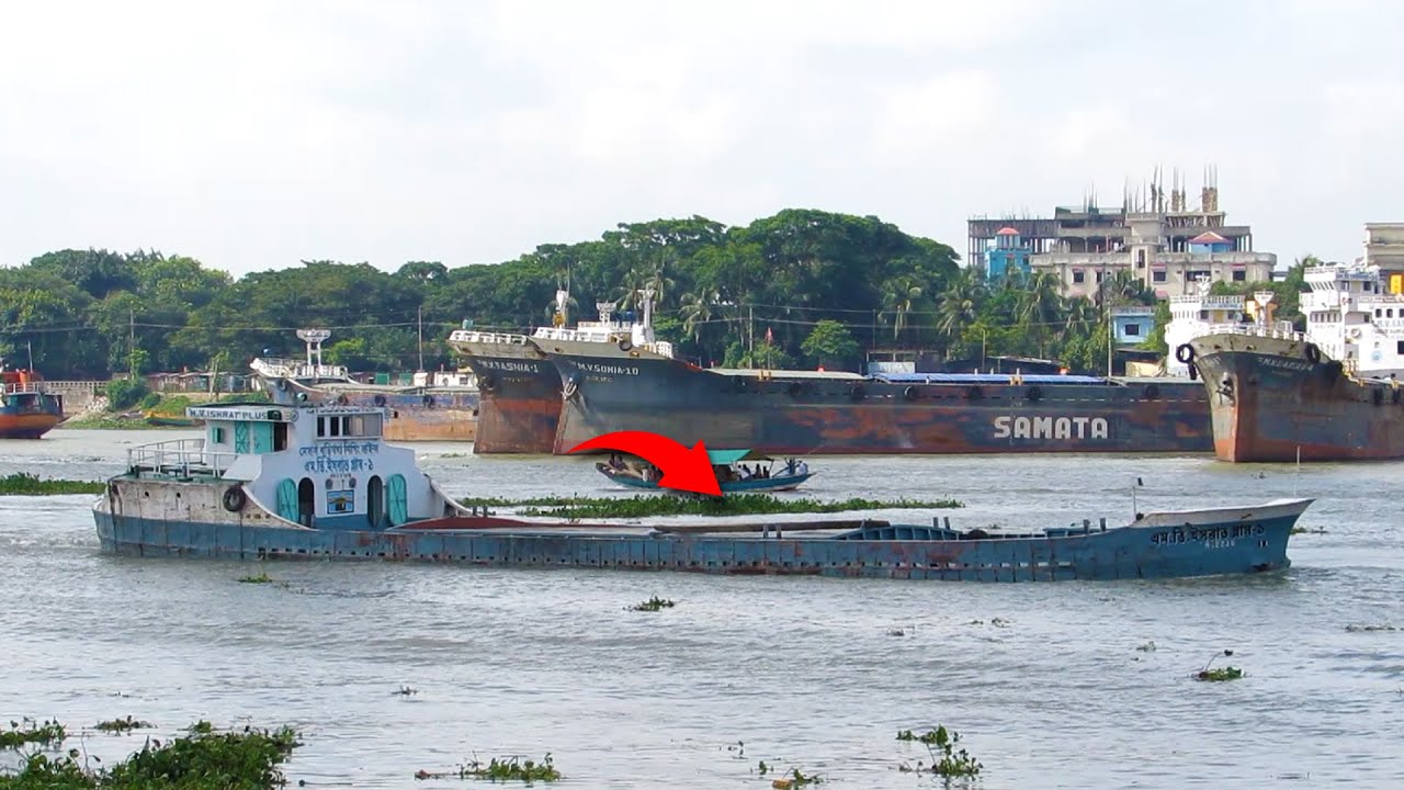 M.V. ISHRAT PLUS-1 Sand Transport Ship | Sand Bulkhead Boat M-12236 ...