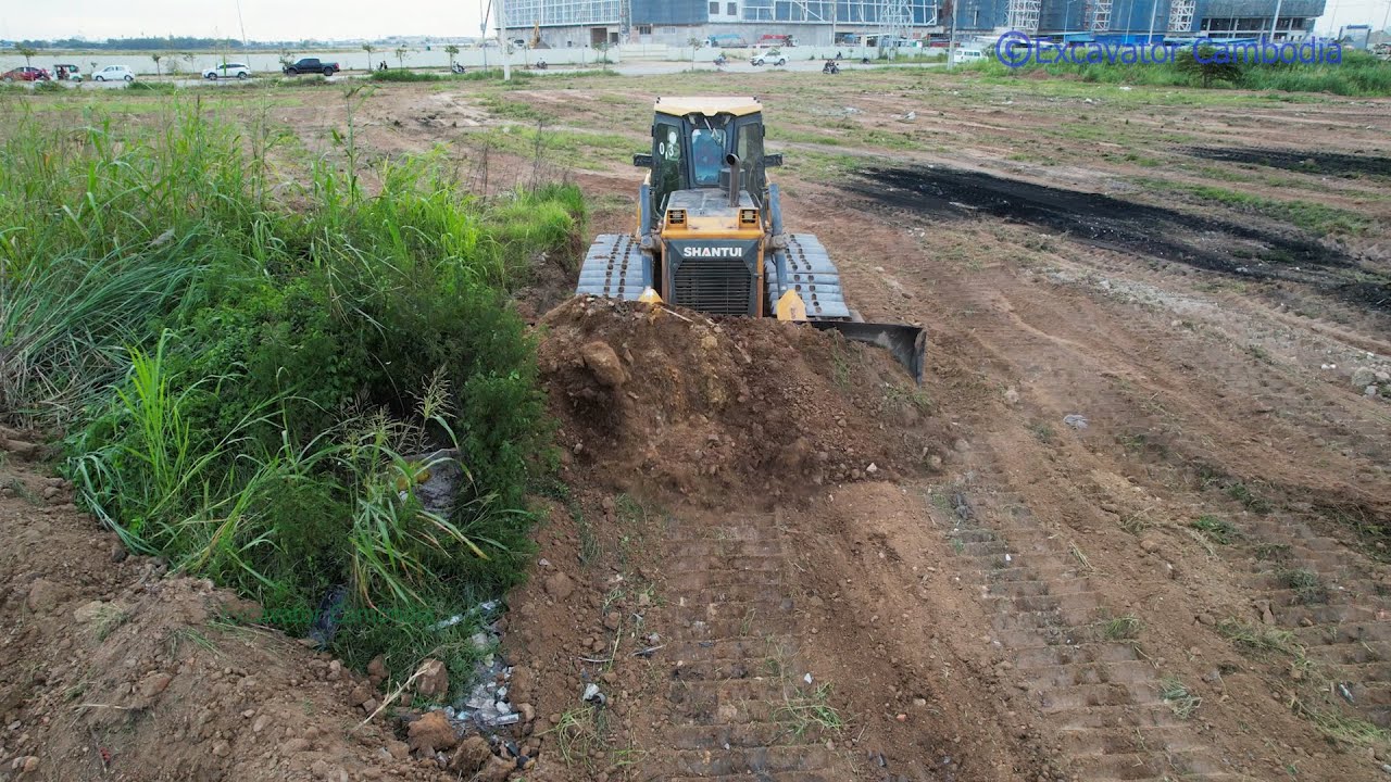 Bulldozer Push Clearing The Hills - Bulldozer Clearing Forest ...