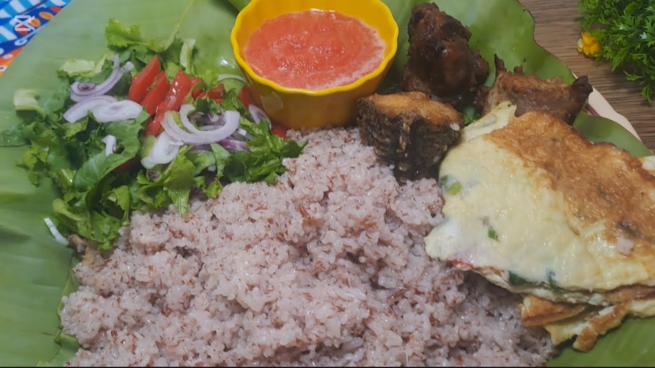 Ghanaian local rice recipe." Anwa moo special." - YouTube