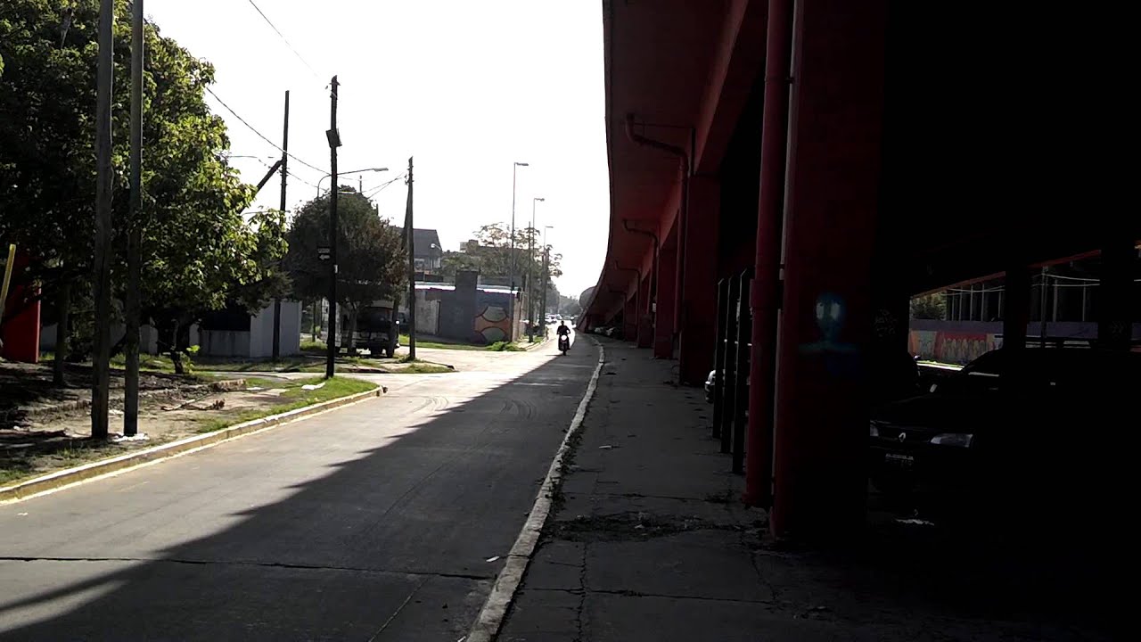 Honda cb1 125 test - YouTube