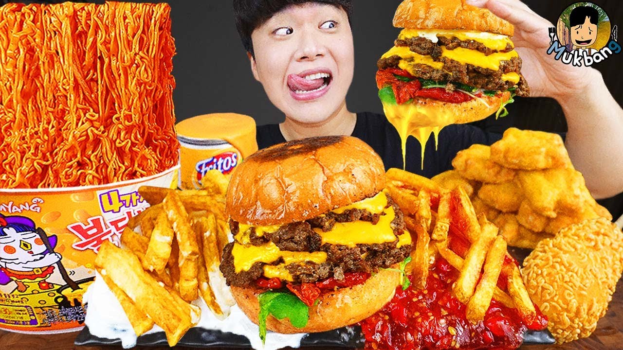 Asmr Mukbang 직접 만든 햄버거 치즈스틱 불닭볶음면 핫도그 먹방 And 레시피 Fire Noodles And Burger