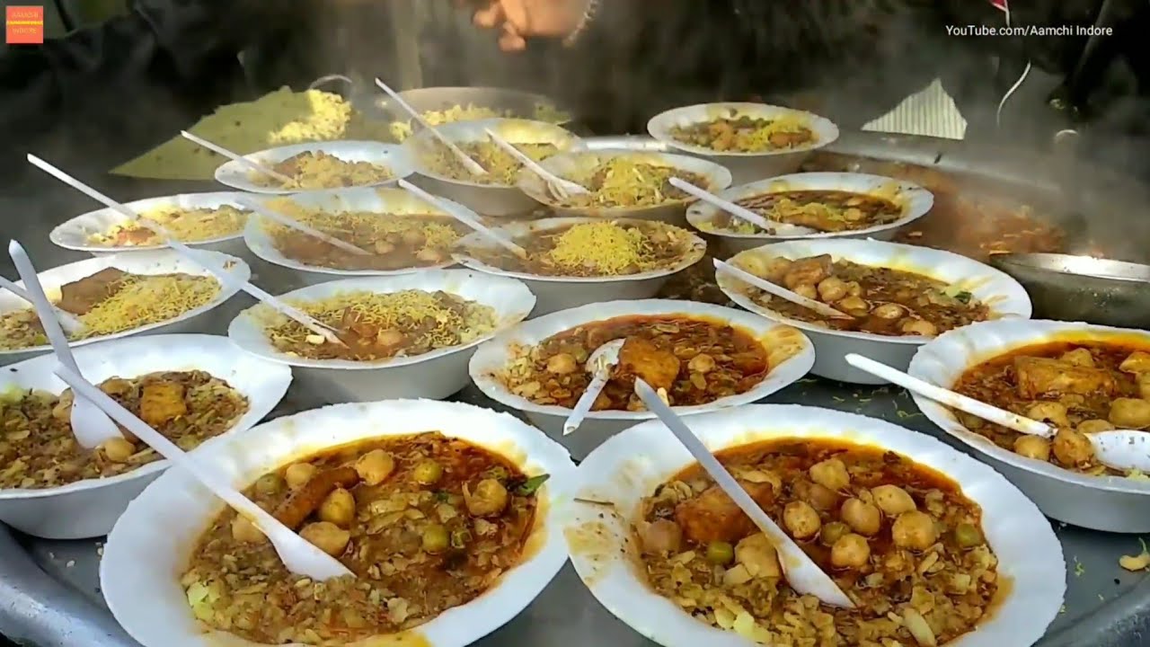 INDORE STREET FOOD SERIES INDIA BEST STREET FOOD - YouTube