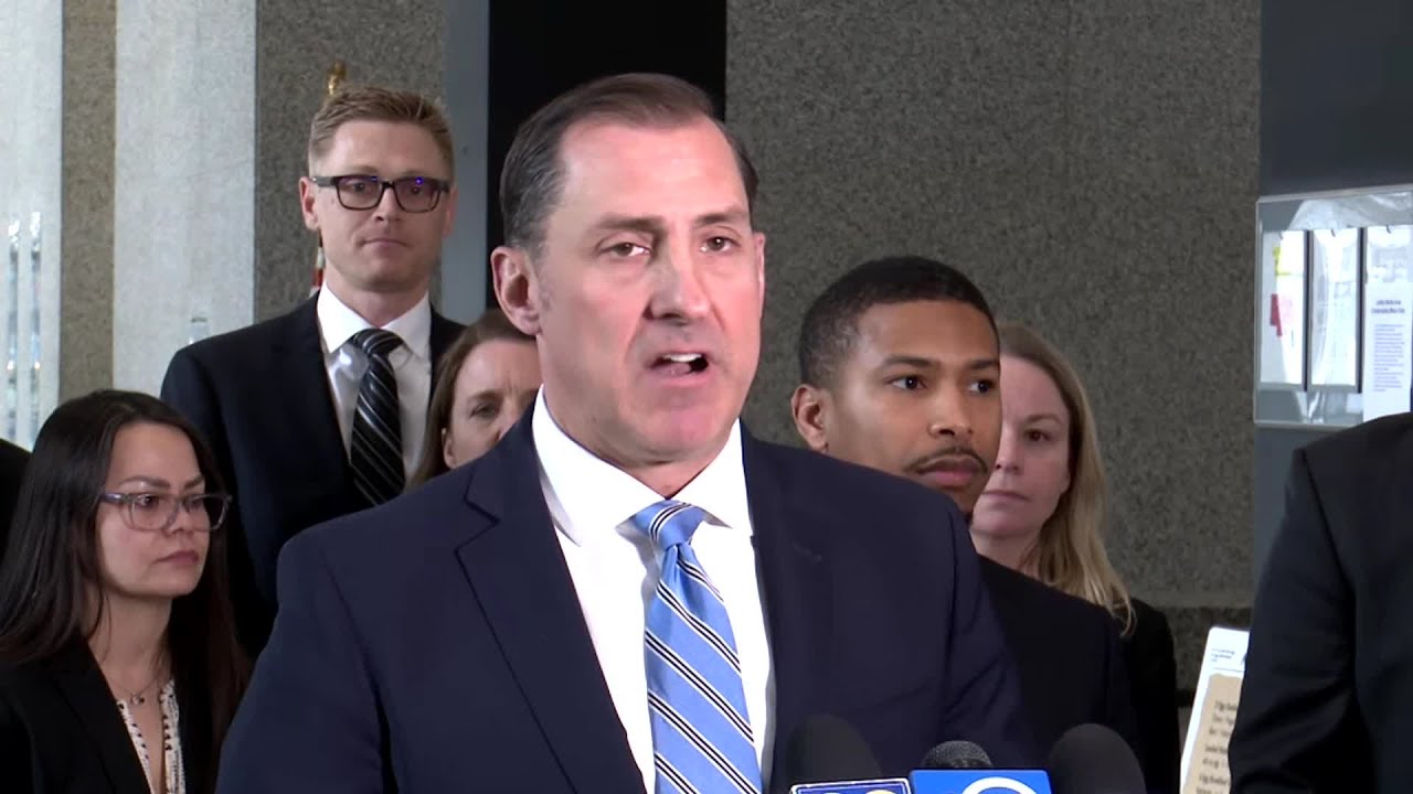 Federal prosecutors respond to R. Kelly's sentence - YouTube