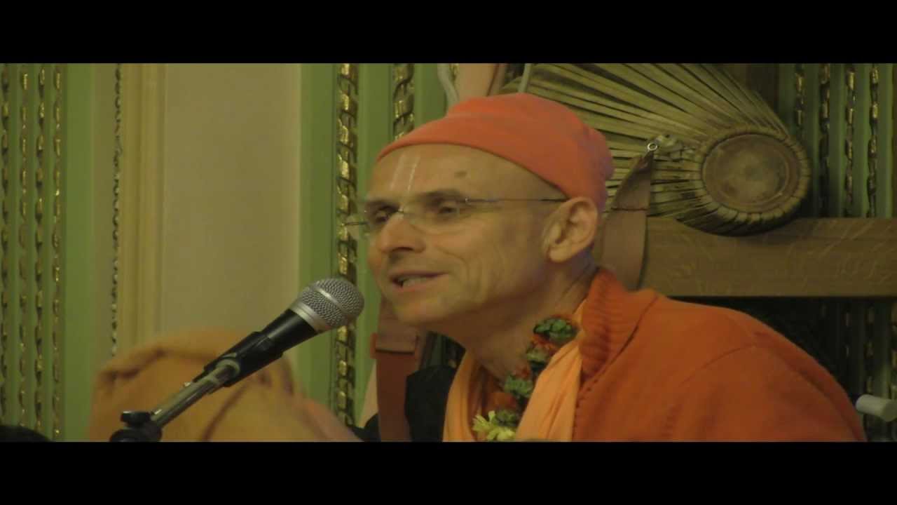Kirtan lecture by KKS, Radhadesh Mellows 2013 - YouTube
