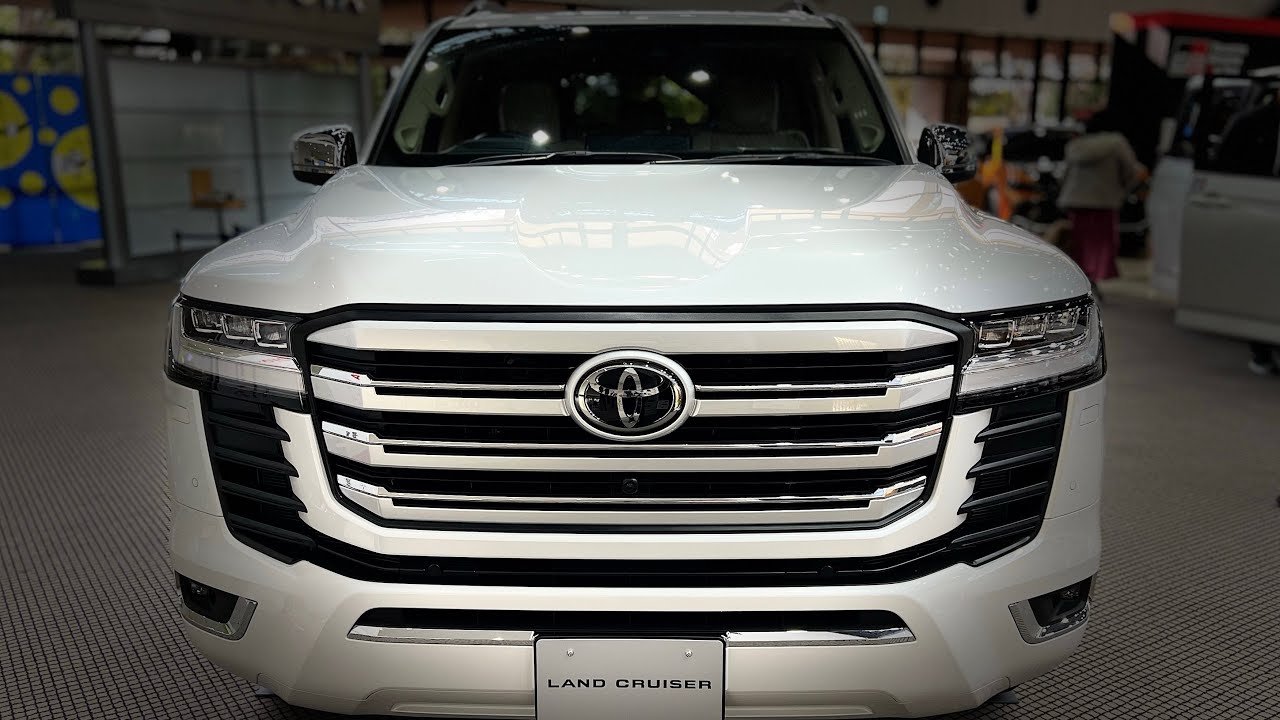 LAND CRUISER ZX DIESEL LAST EDITIONS BEST CRUISING BEAST BY TOYOTA 7 ...