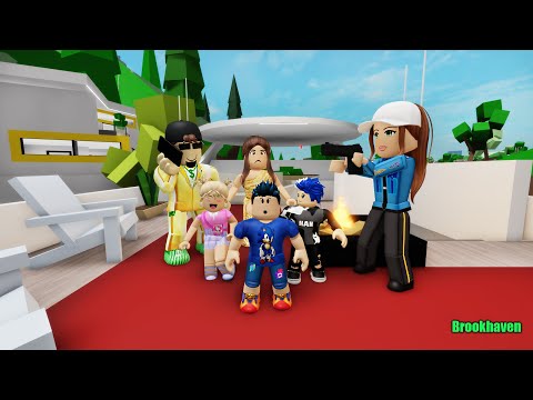ZENGİN AİLENİN YATINI ÇALDIK !!! | ROBLOX BROOKHAVEN RP
