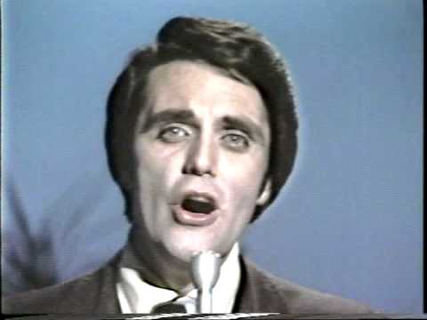 Gary McSpadden sings on old TV program - YouTube