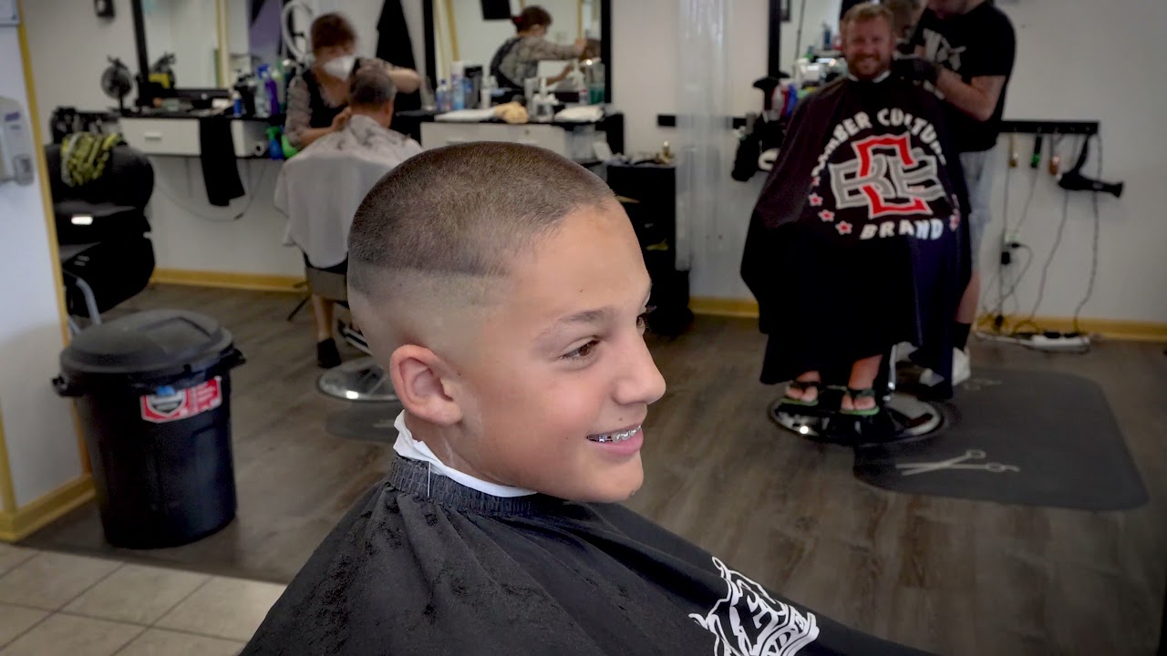 🔥Tutorial haircut🔥 Skin Fade with a 1.5 on top - YouTube