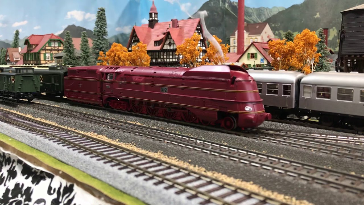 DRG HO Duo Brawa BR06 and Trix BR05 Cabforward - YouTube