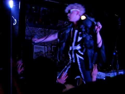 Patrick Wolf - Vulture @ Slim's, San Francisco - YouTube
