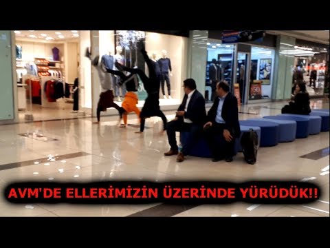 AVM'DE ELLERİMİZİN ÜZERİNDE YÜRÜDÜK!!(İNSANLARIN TEPKİLERİ)