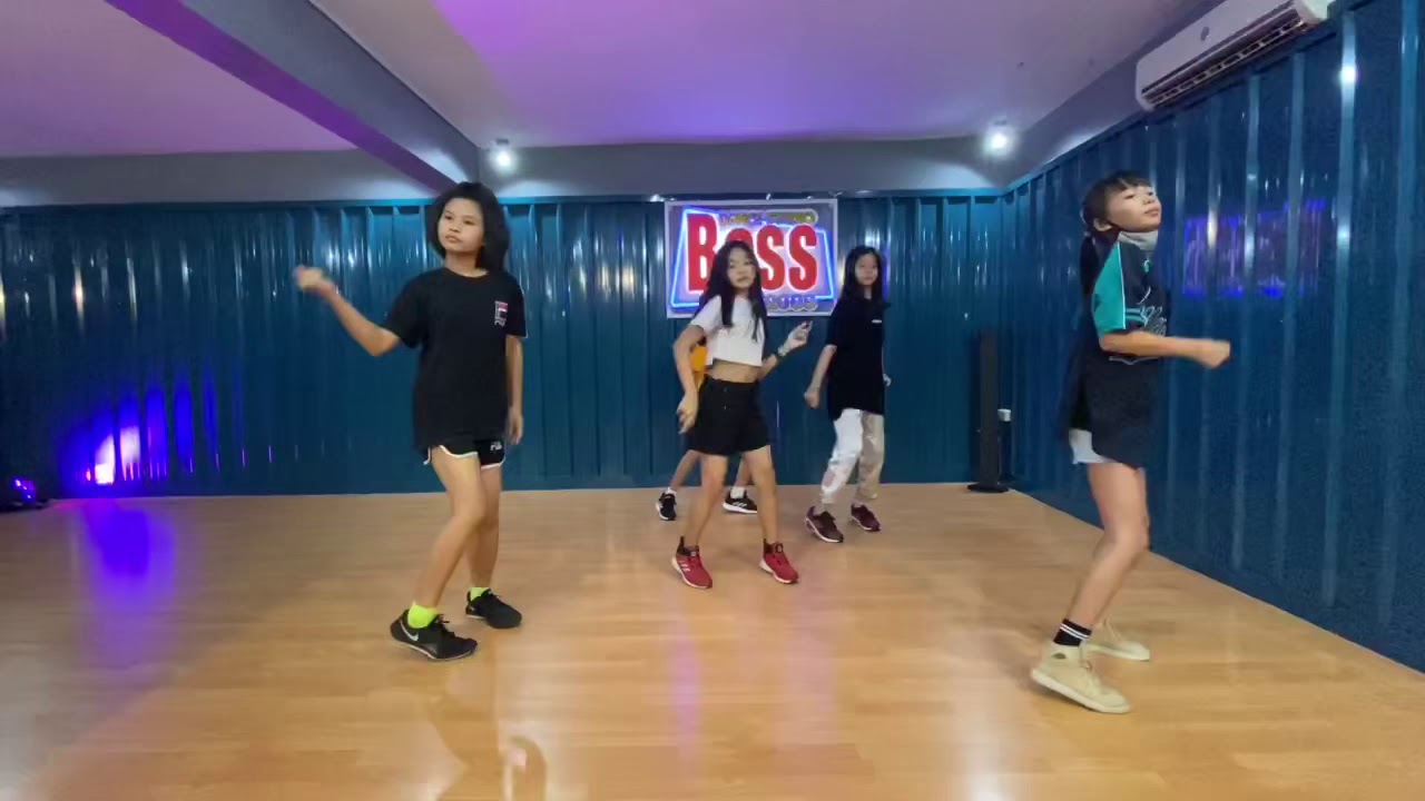 MV Hit Class by Kru.Nut (12 03 2020) at Boss Dance Studio Pattaya - YouTube
