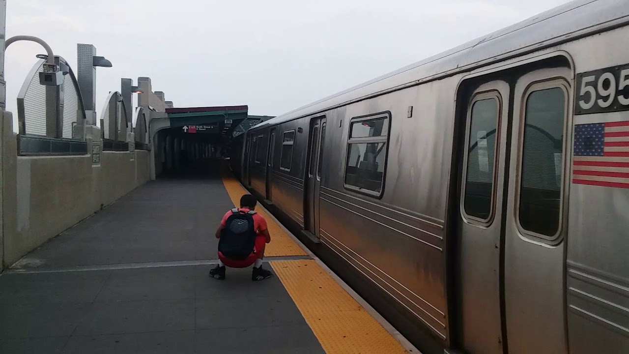 [Rare] MTA R46 (G) Train Departing Smith-9 Street - YouTube