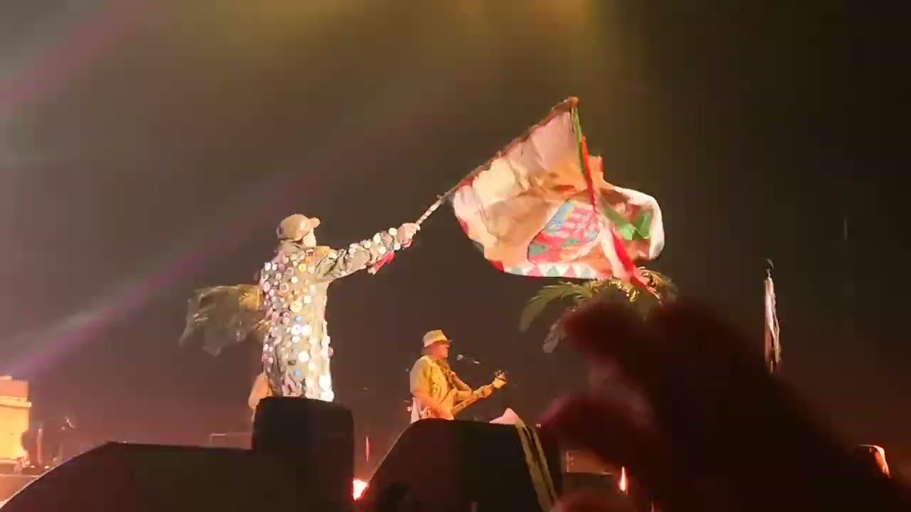 R-GO - Szikora Robi - Aréna - 2022.05.21. - Ballag a katona - YouTube