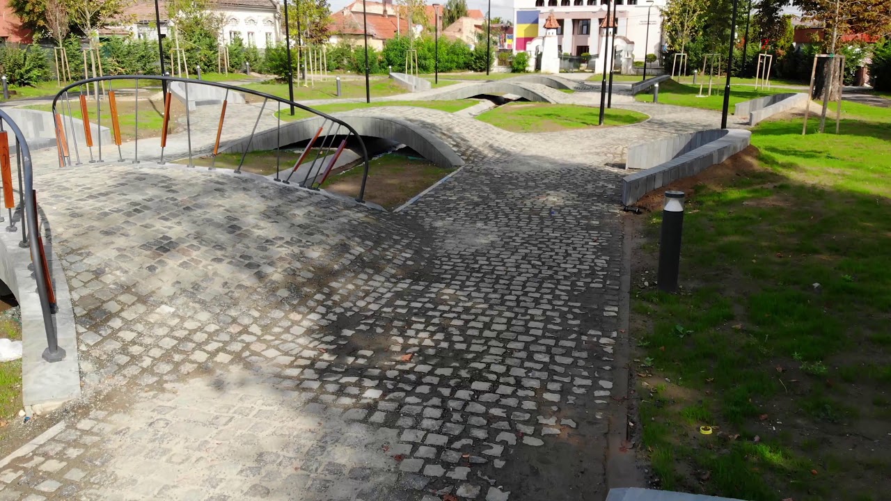 Parcul Tineretului si Lacul din Aleea Lac Sebes, aproape finalizate, 29 ...