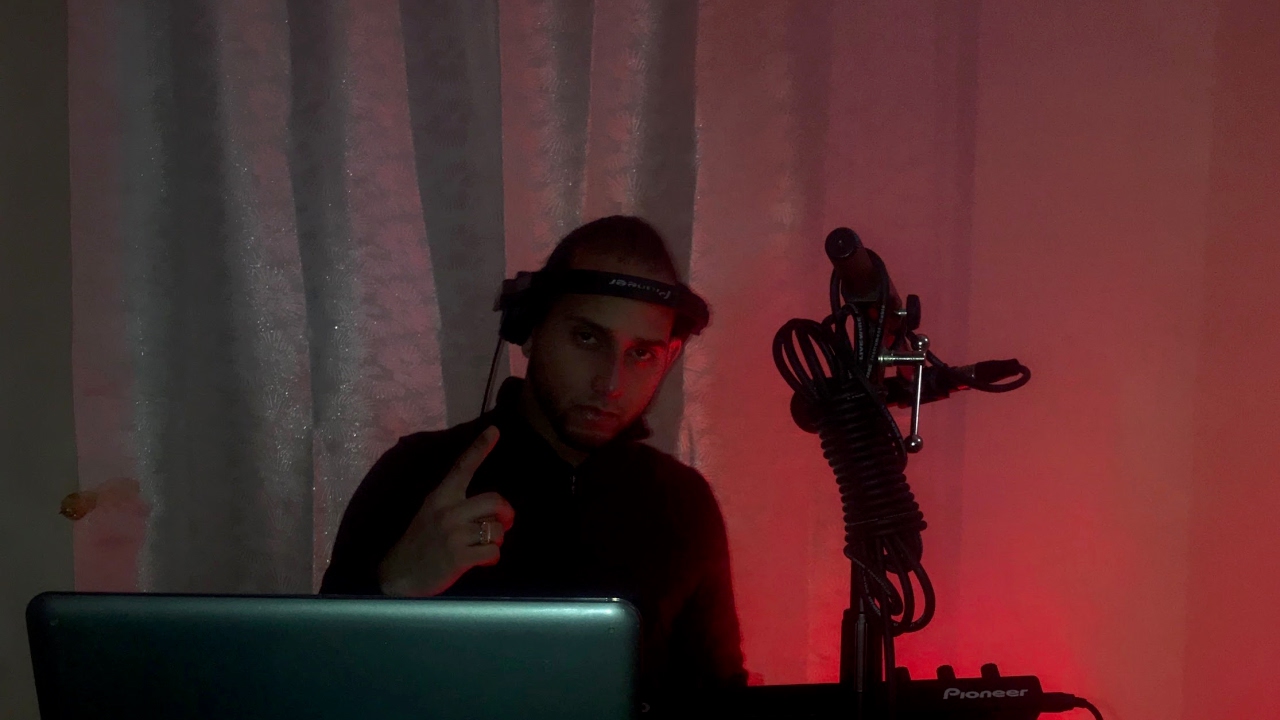 La Mezcla Con Deejay Flame en Vivo - YouTube