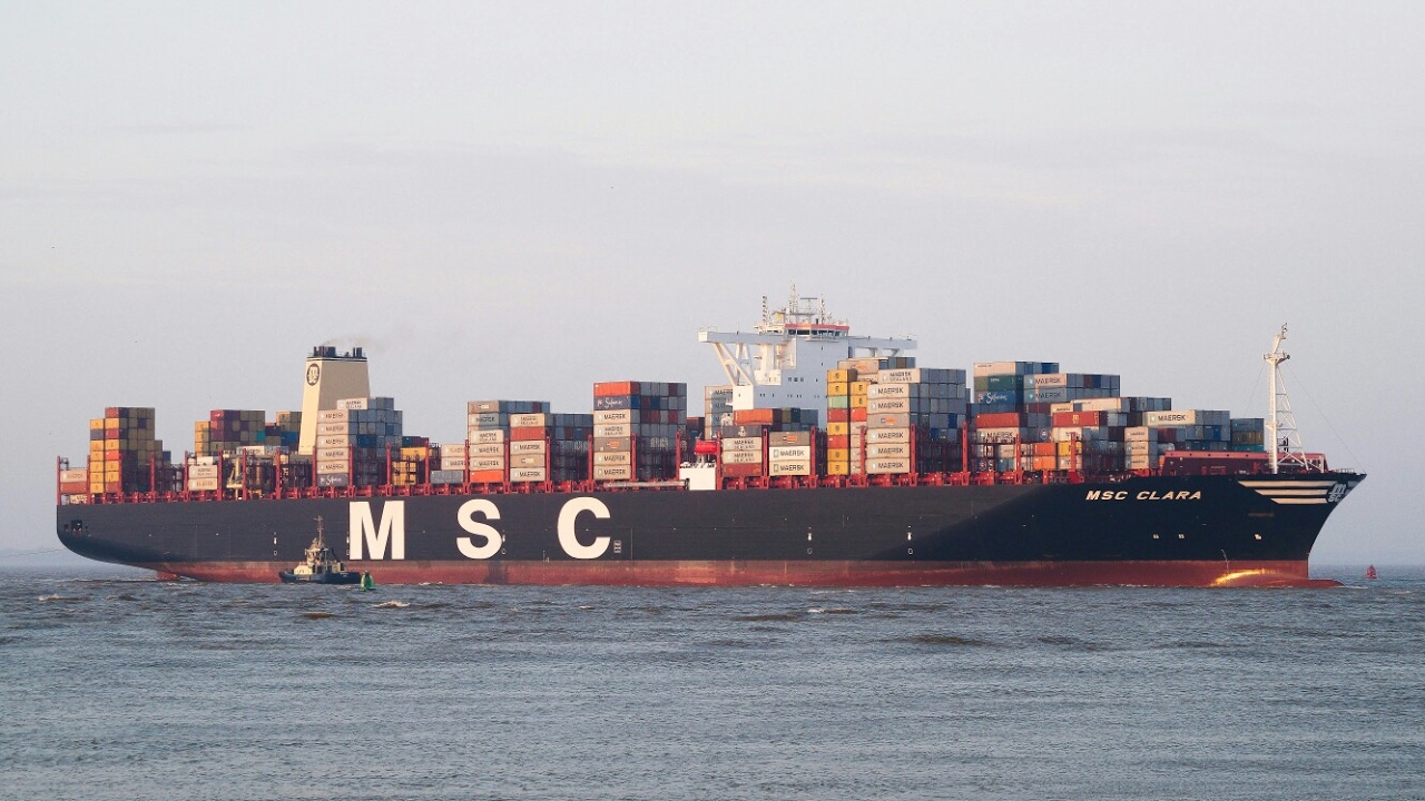 MSC CLARA 1st call at the port of felixstowe 11/4/16 - YouTube