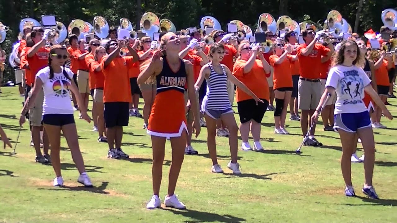 Auburn Marching Band Practice - YouTube