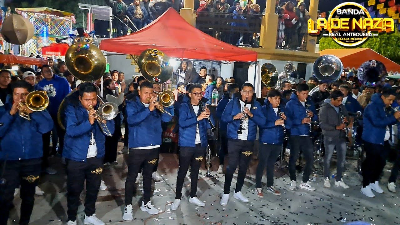 COMO QUIERES QUE TE QUIERA🎶 10 TUBAS EN ACCIÓN🔥 BANDA LA DE NAZA - YouTube