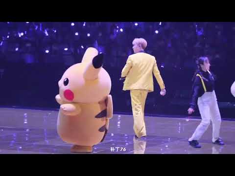 [Fancam] Lay Zhang \