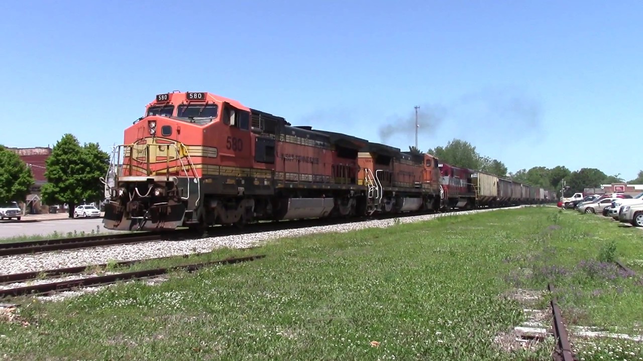 WTNN SB going through Martin, TN - YouTube