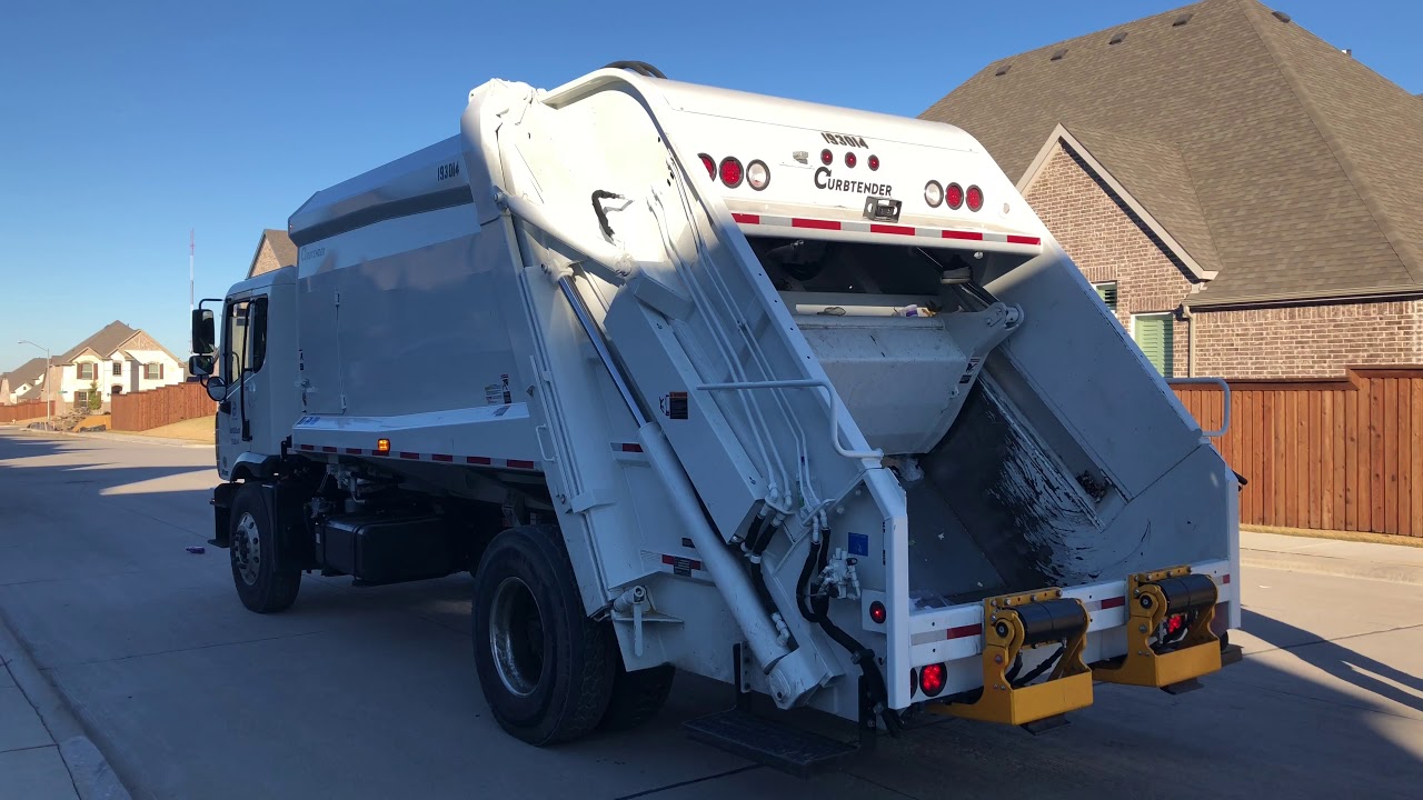 *Brand New* Autocar Xpert Curbtender Rear Loader! - YouTube