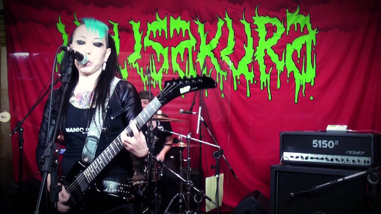 Hellsakura - Ao Vivo - "Distorted mirror" - YouTube
