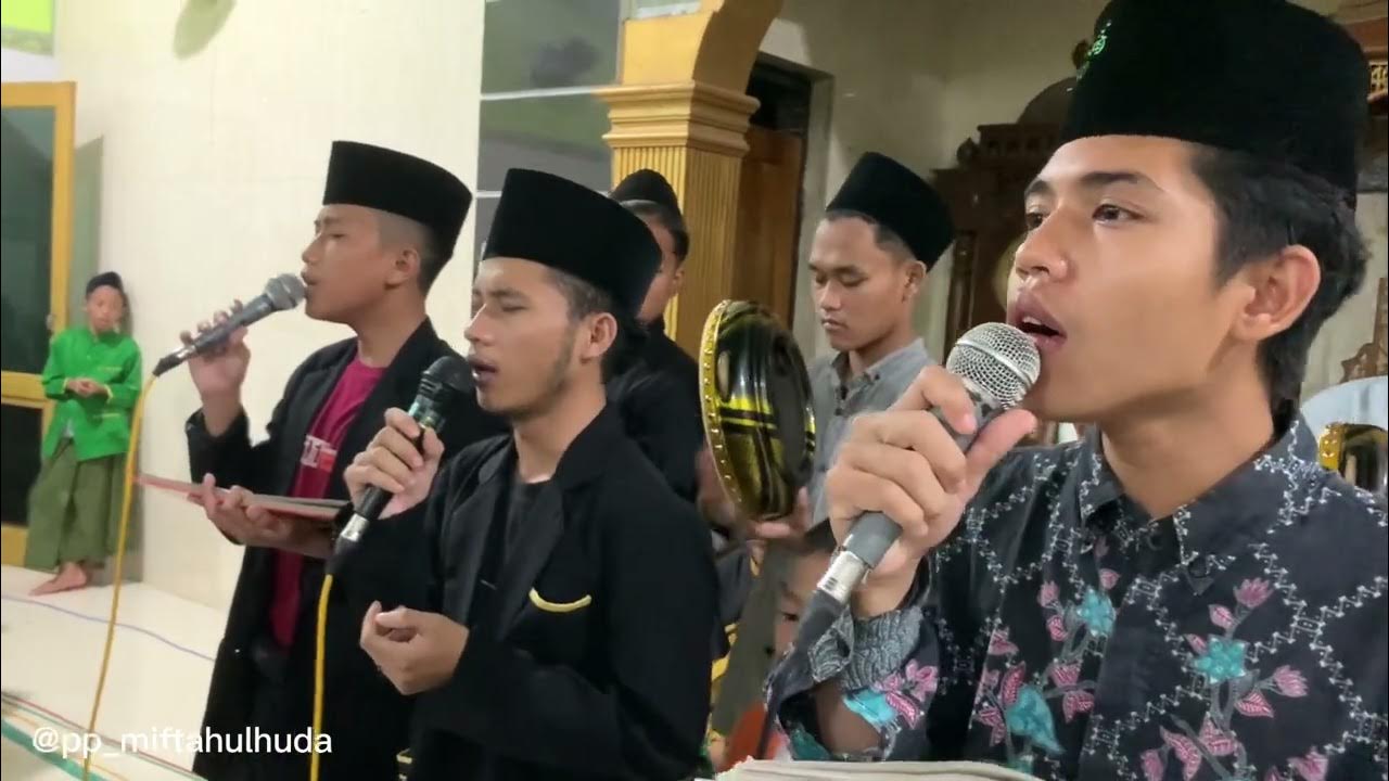 Mahalul Qiyam| Maulid Al Barzanji - YouTube