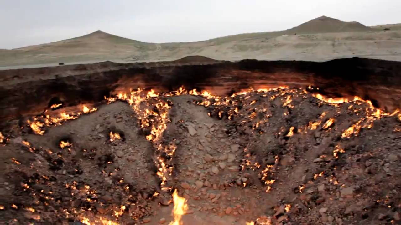 Flaming Gas Crater (Day) / Turkmenistan, Darvaza - YouTube