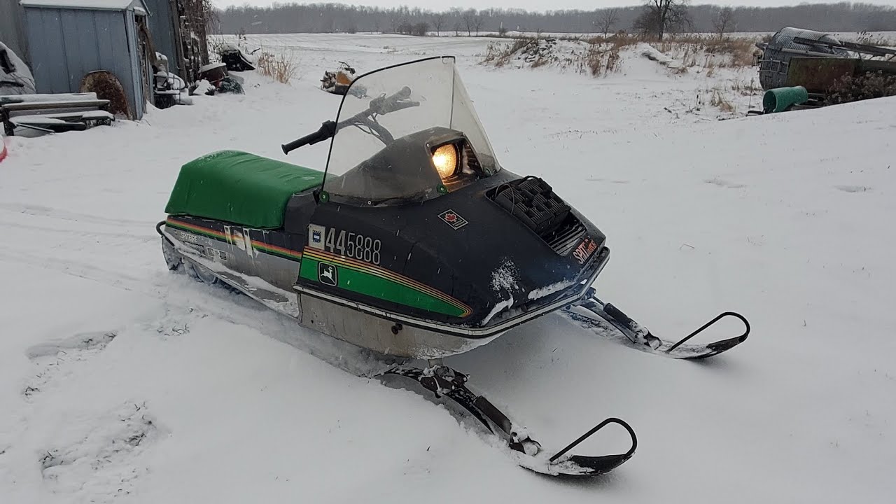 1981 John Deere Spitfire 340 - YouTube