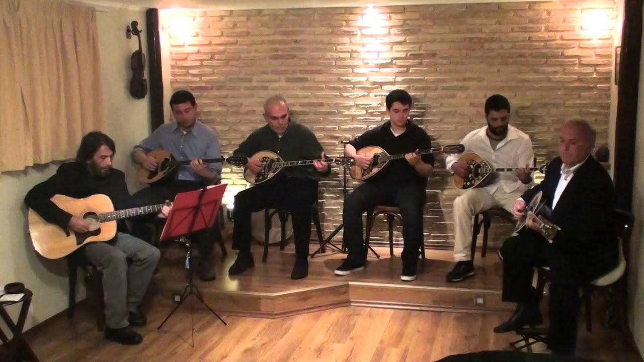 ΕΞΩ ΦΥΣΑΕΙ ΚΙ ΒΡΕΧΕΙ - YouTube