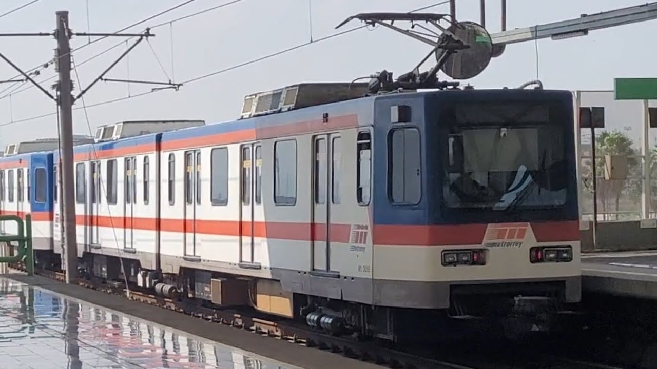 Trenes de Metrorrey #5 Pequeños recorridos y diferentes trenes. - YouTube