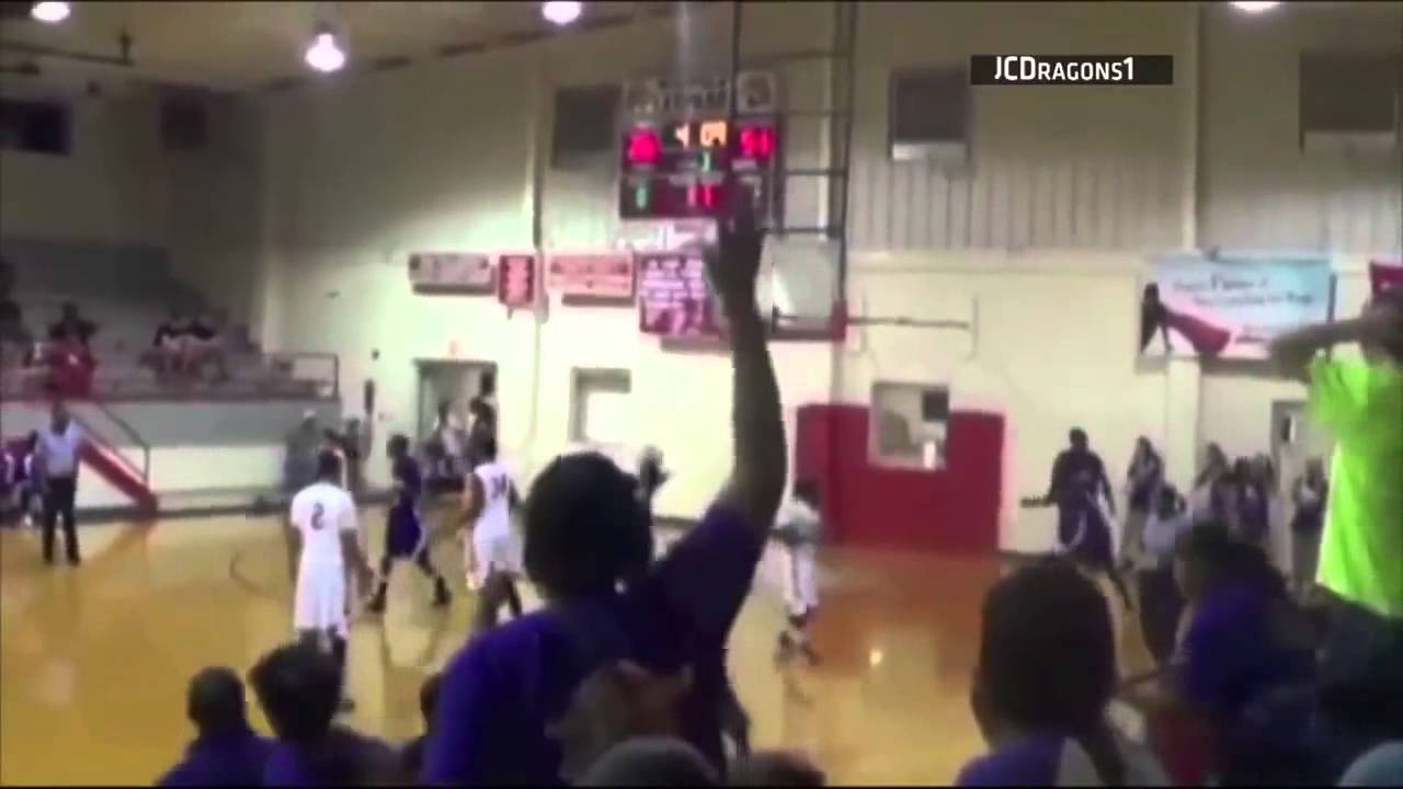 JaMario Bell Shatters Backboard on Alley Oop Dunk SCtop10 - YouTube