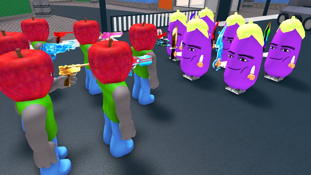 Team VEGGIE vs Team FRUIT in MM2! - YouTube