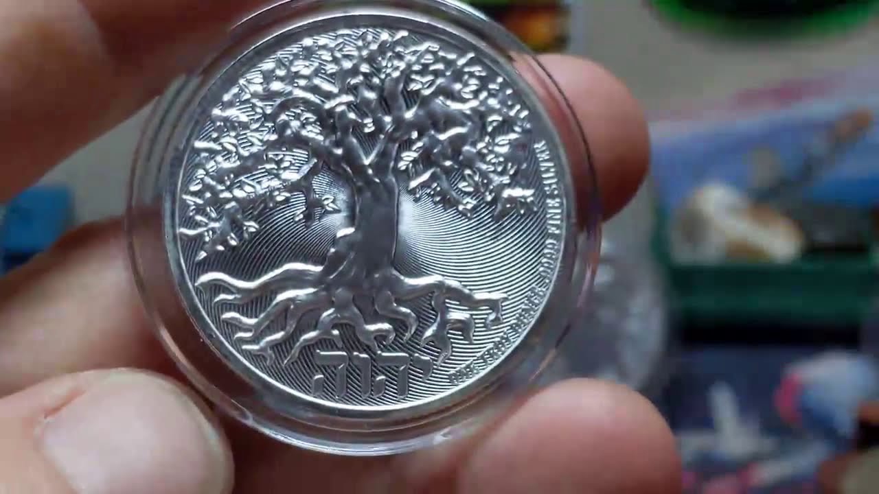 Review - Niue 2019 Truth Coin Series - Roaring Lion & Tree of Life ...