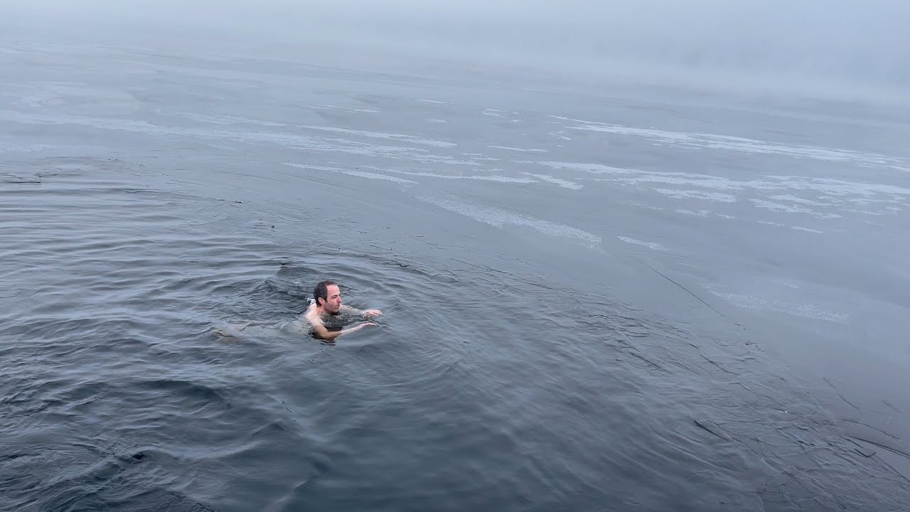 Ice Bath In Norway - Stupetårnet På Hamar - YouTube